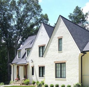 31 White Brick Exterior House: Stunning Designs to Inspire Your Next ...