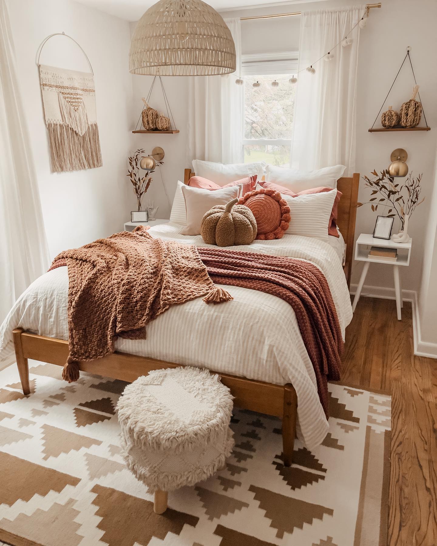 30 Fall Bedroom Decor Ideas for a Cozy Autumn Retreat – Transform Your ...