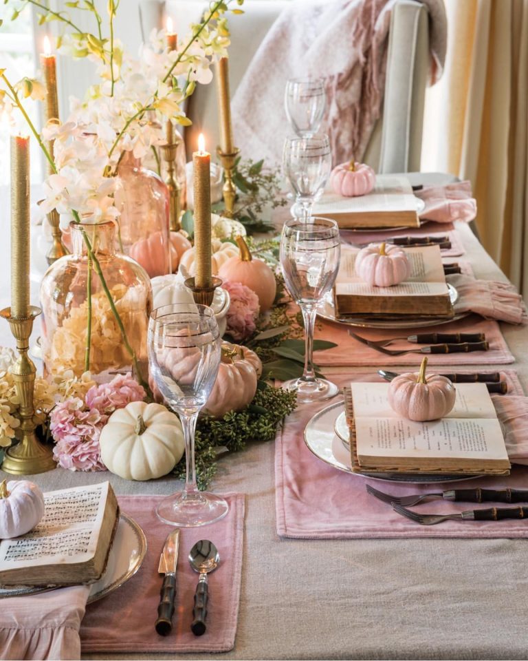 40 Halloween Table Decorations to Elevate Your Spooky Party with Classy ...