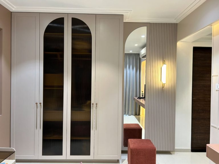 23 Stunning Wardrobe Ideas with Mirror to Transform Your Bedroom ...