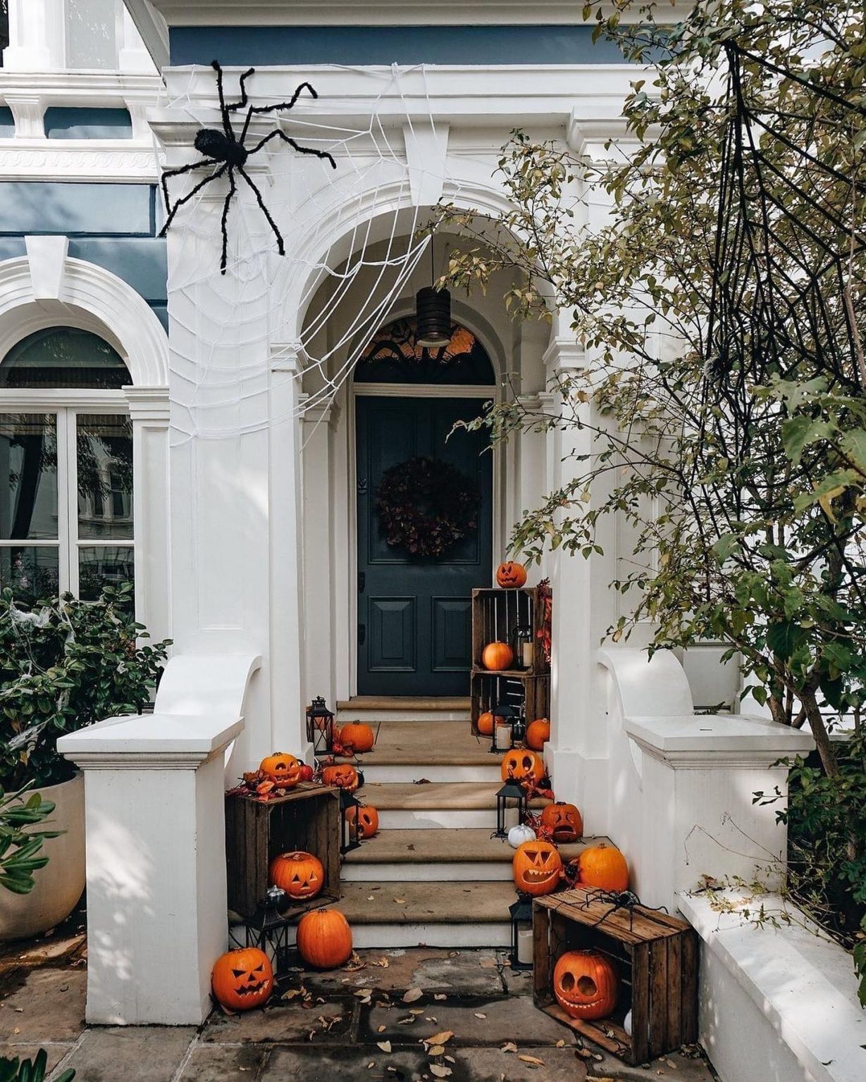 31 Halloween Door Decorations: Transform Your Home with These Spooky ...