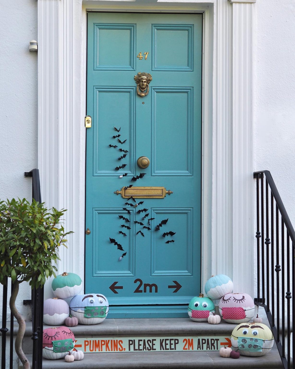 31 Halloween Door Decorations: Transform Your Home with These Spooky ...