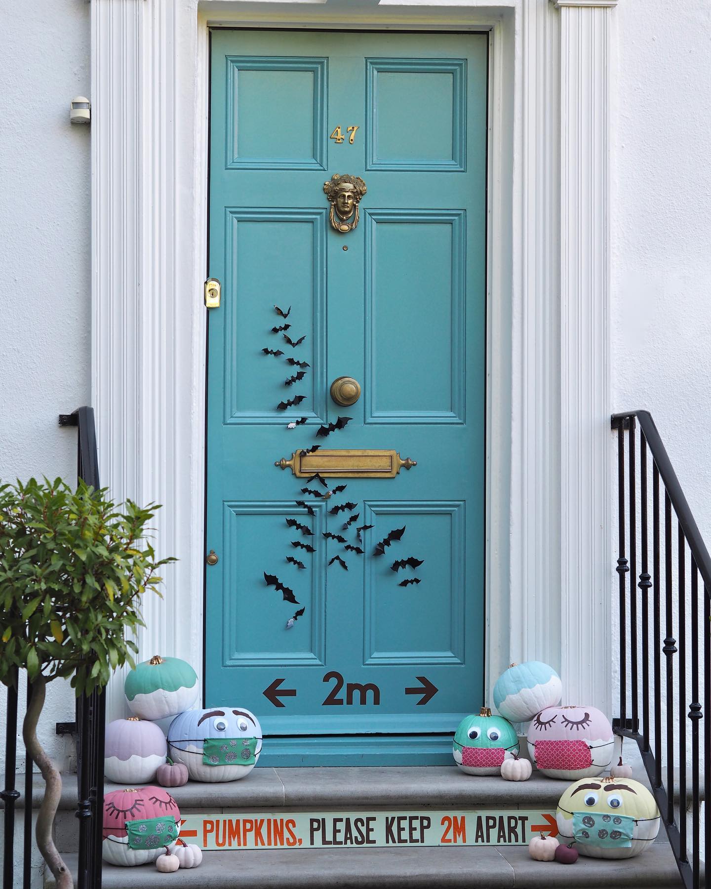 31 Halloween Door Decorations: Transform Your Home with These Spooky ...