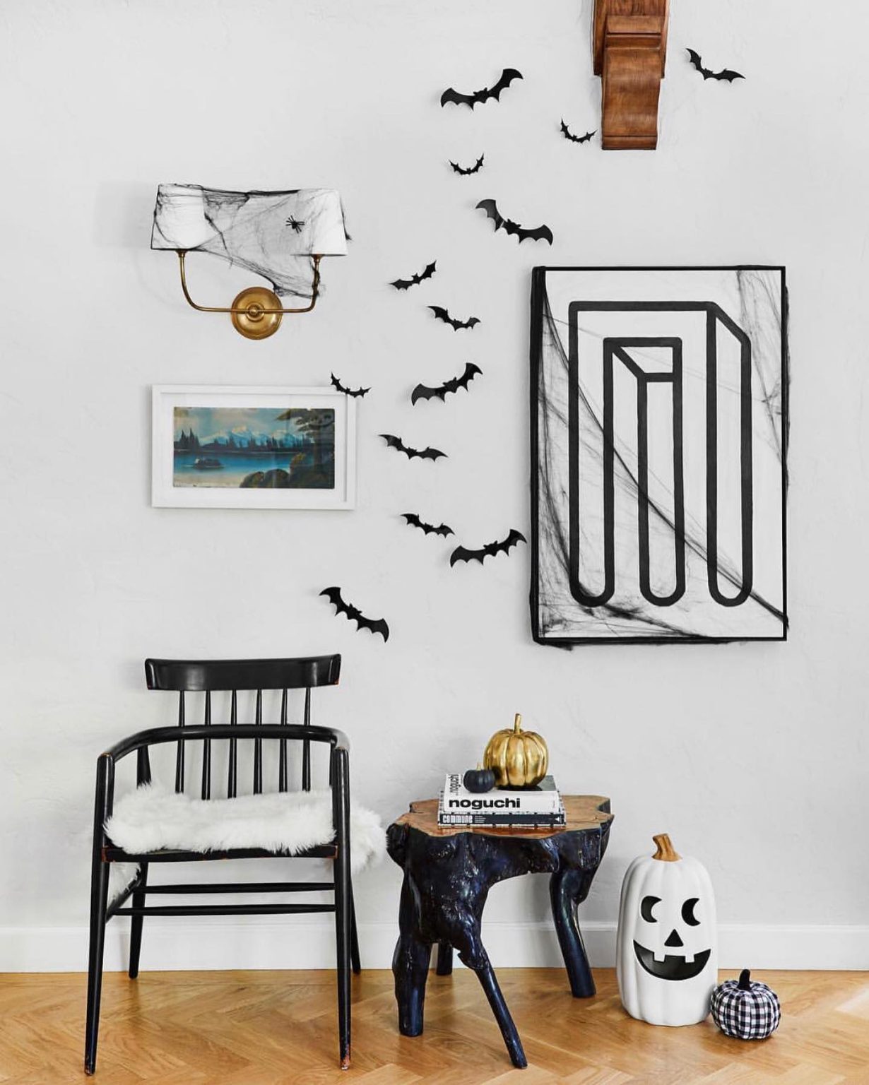 38 Minimalist Halloween Decor Ideas: Simple, Modern, and Stylish ...
