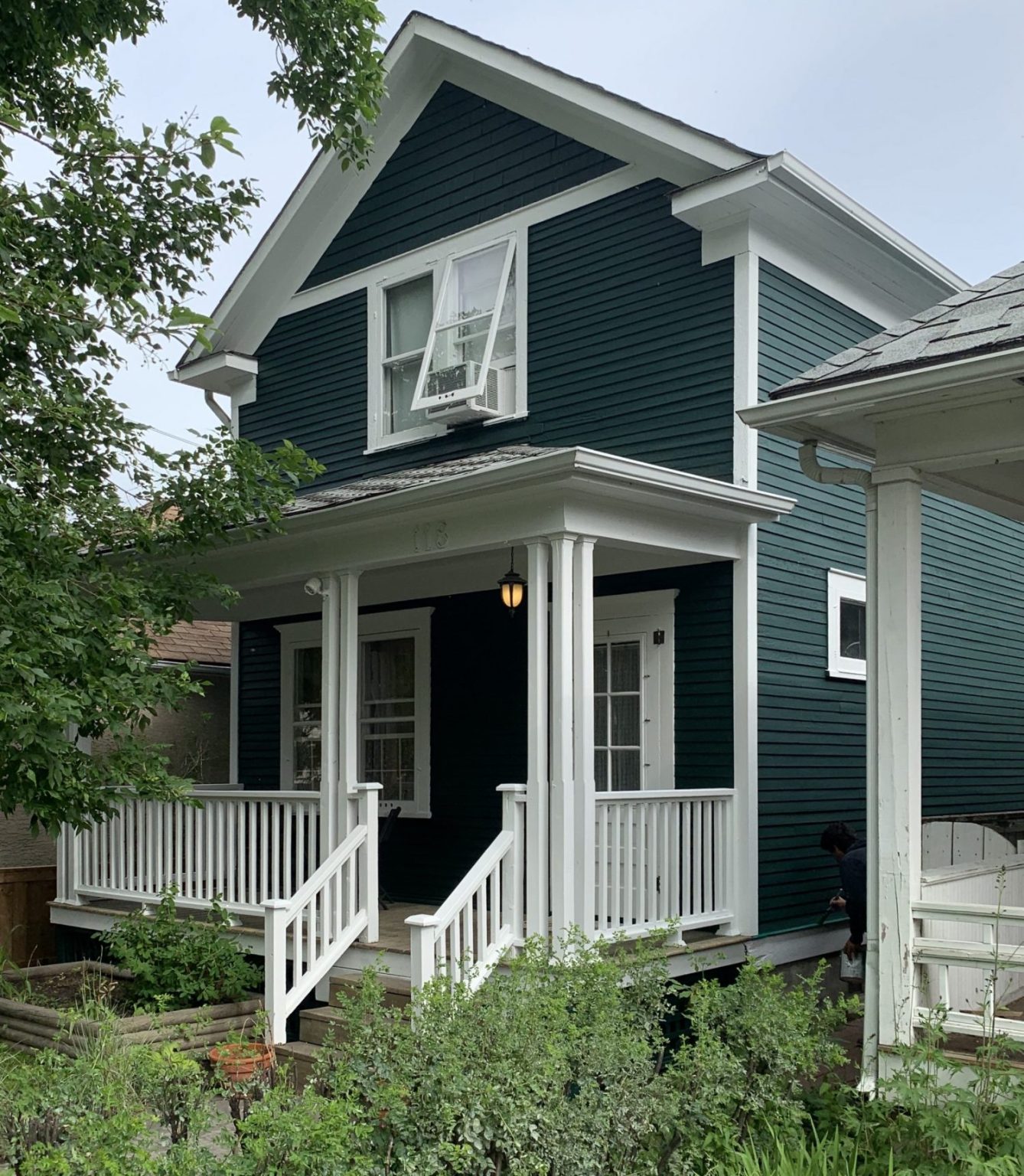 31 Green Home Exterior Ideas: Stunning Paint Colors to Transform Your ...