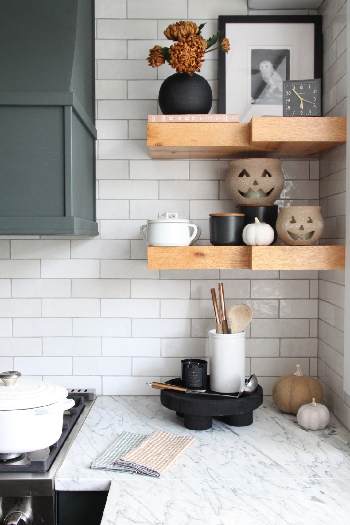 34 Halloween Kitchen Decor Ideas to Transform Your Space into a Spooky ...