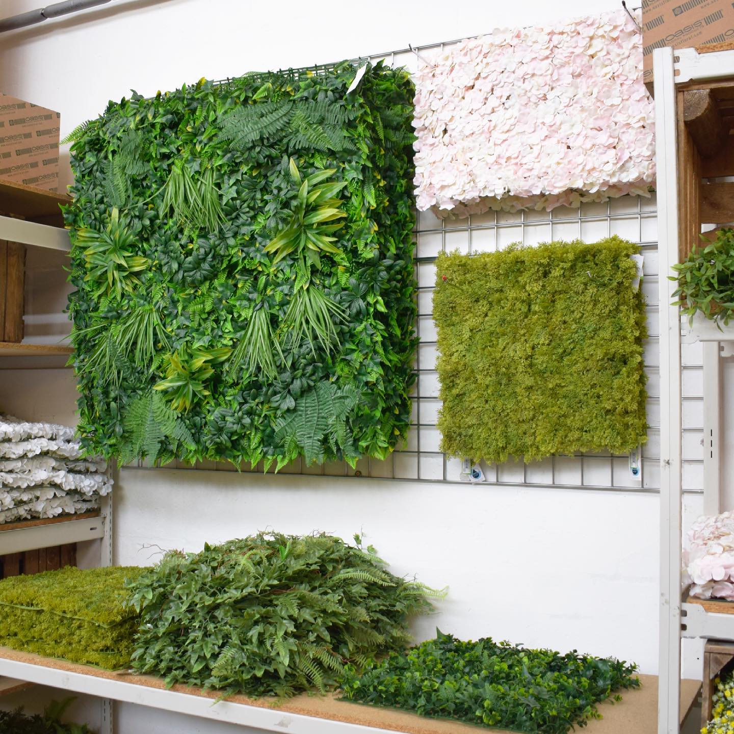 30 Stunning Green Living Walls: Transform Your Space with Nature ...