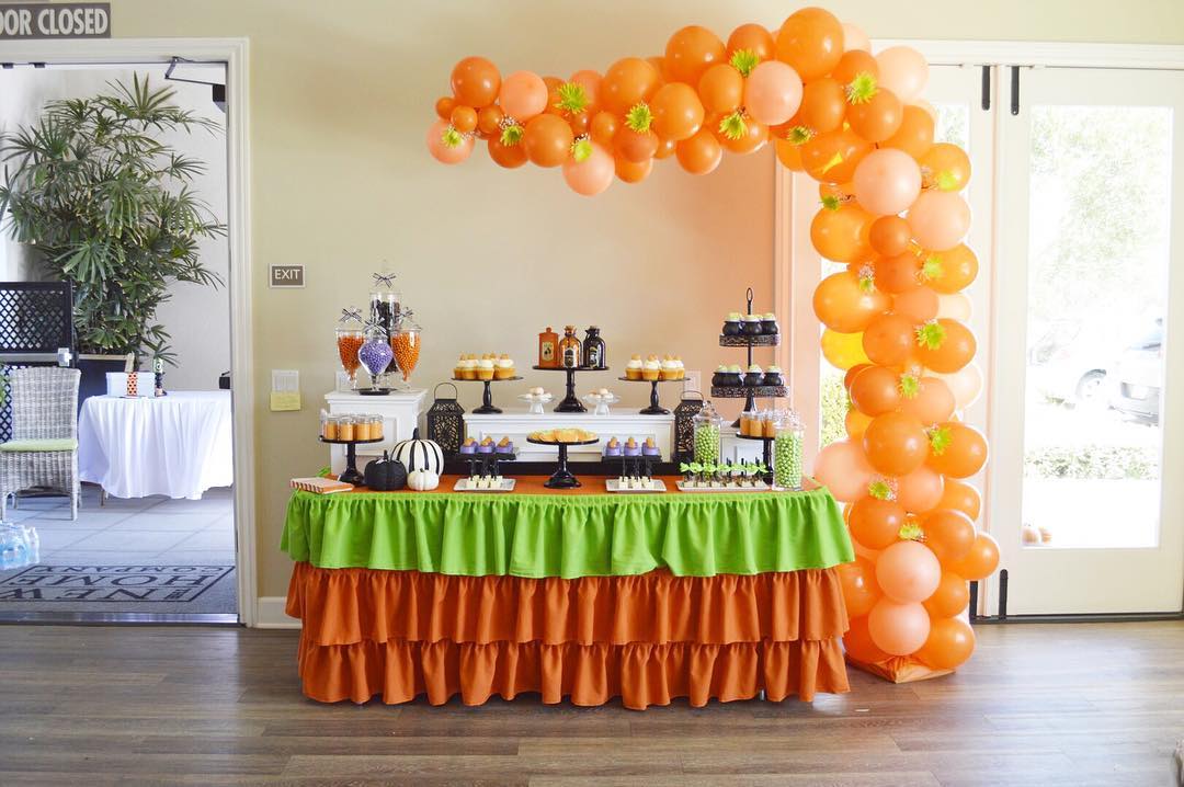31 Halloween Baby Shower Ideas: Cute and Spooky Decorations for Boys ...