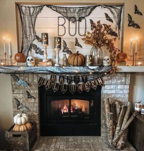 35 Halloween Mantle Decor Ideas for Spooky and Elegant Fireplaces ...
