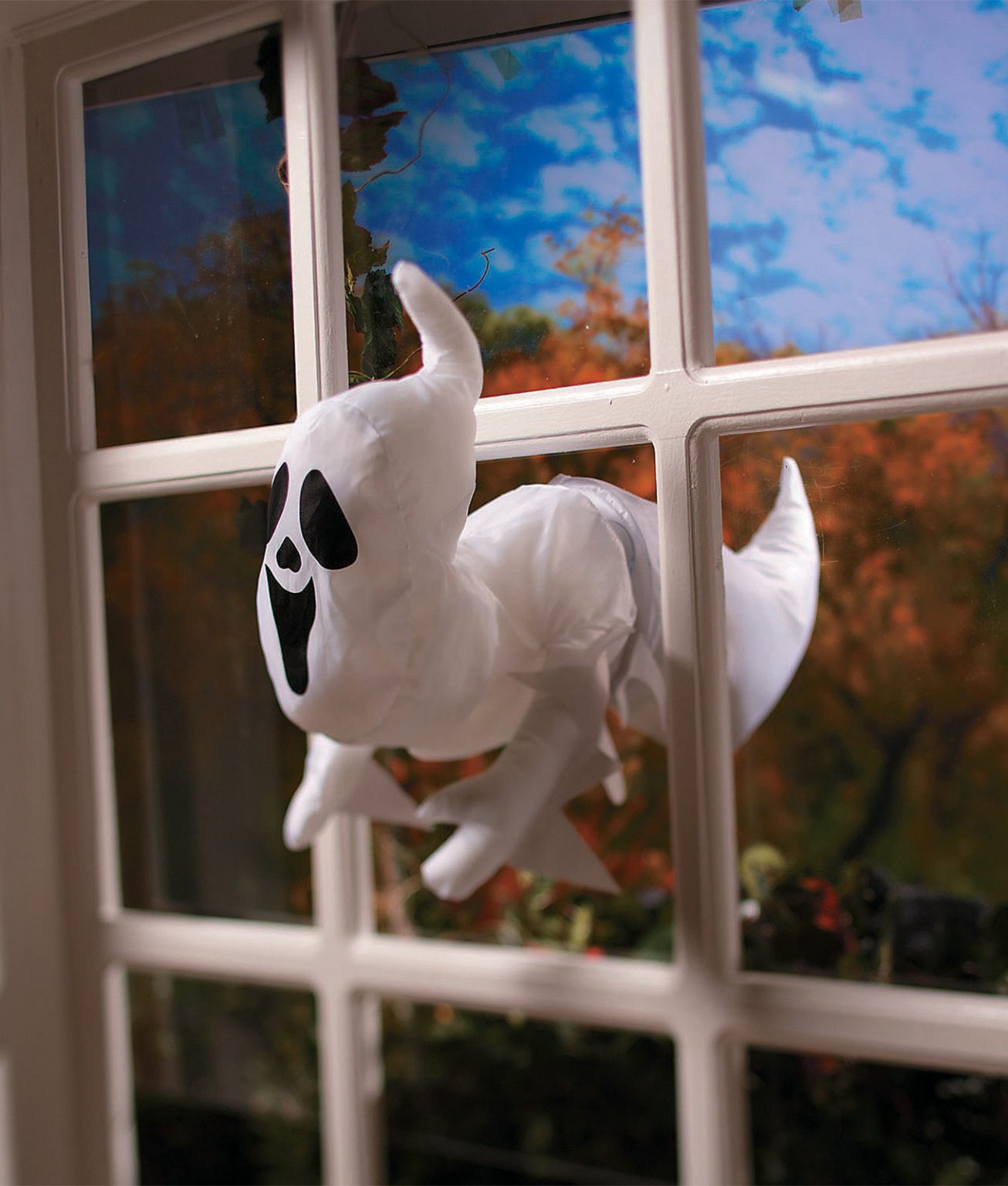 31 Halloween Window Decorations: Easy and Impactful Ideas for ...