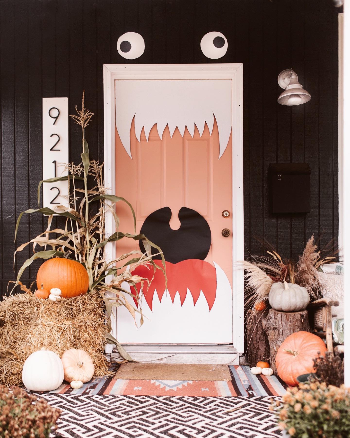 31 Halloween Door Decorations: Transform Your Home with These Spooky ...