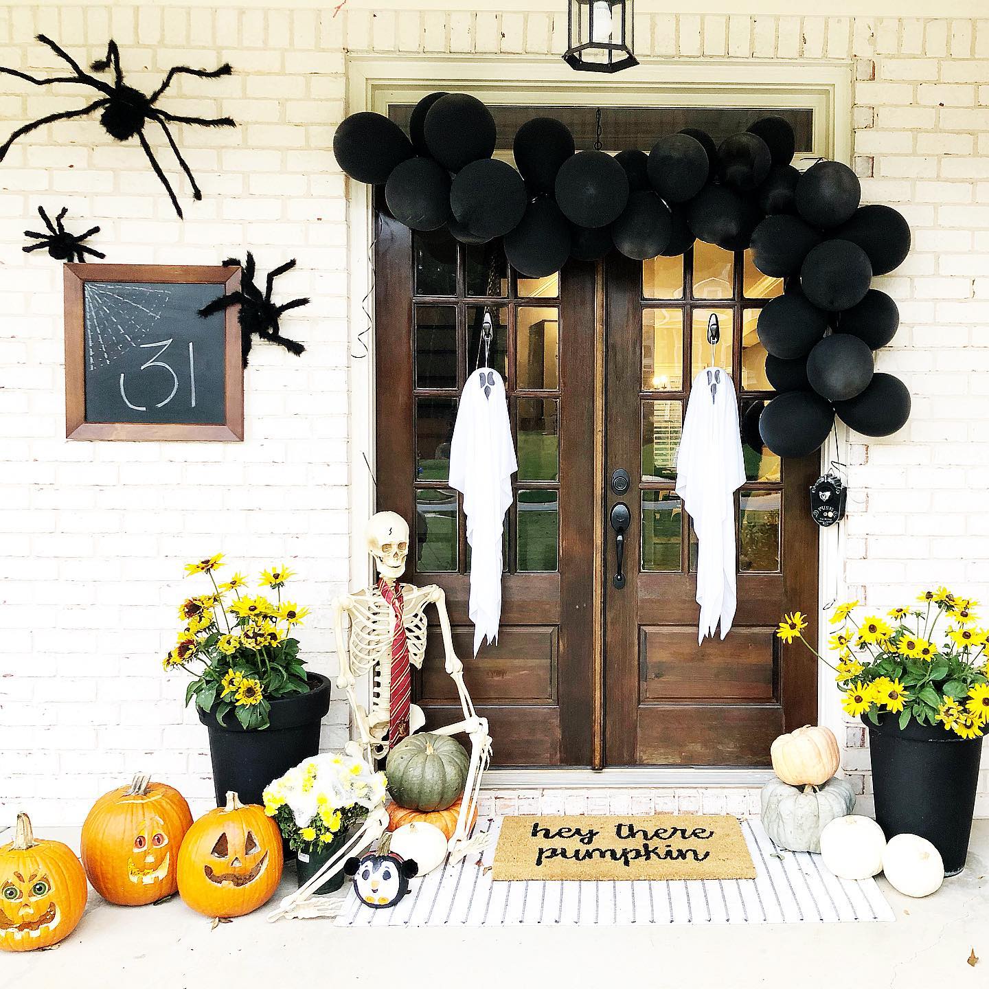 31 Halloween Door Decorations: Transform Your Home with These Spooky ...