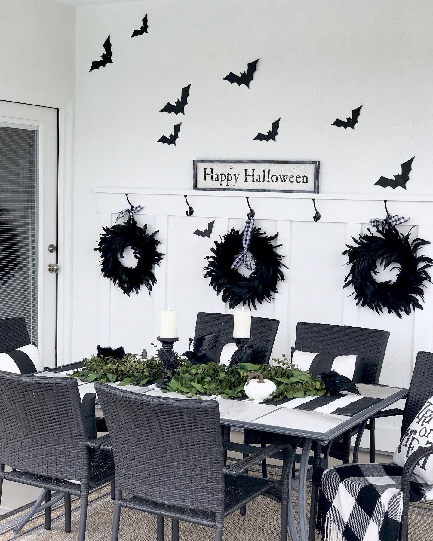 25 Halloween Patio Ideas to Transform Your Outdoor Space into a Spooky ...