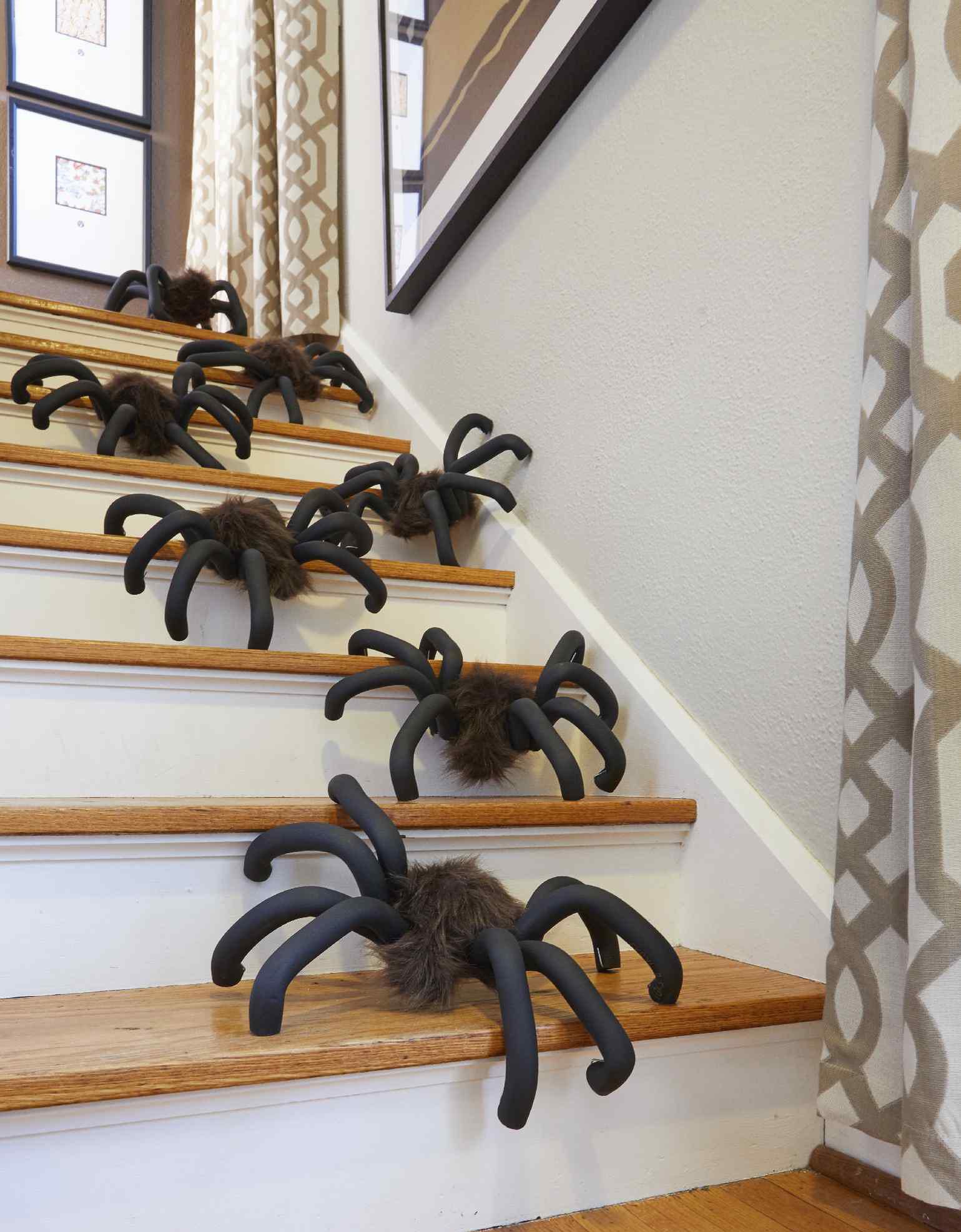32 Halloween Spider Decorations: Creepy, Creative and Fun Ideas for ...