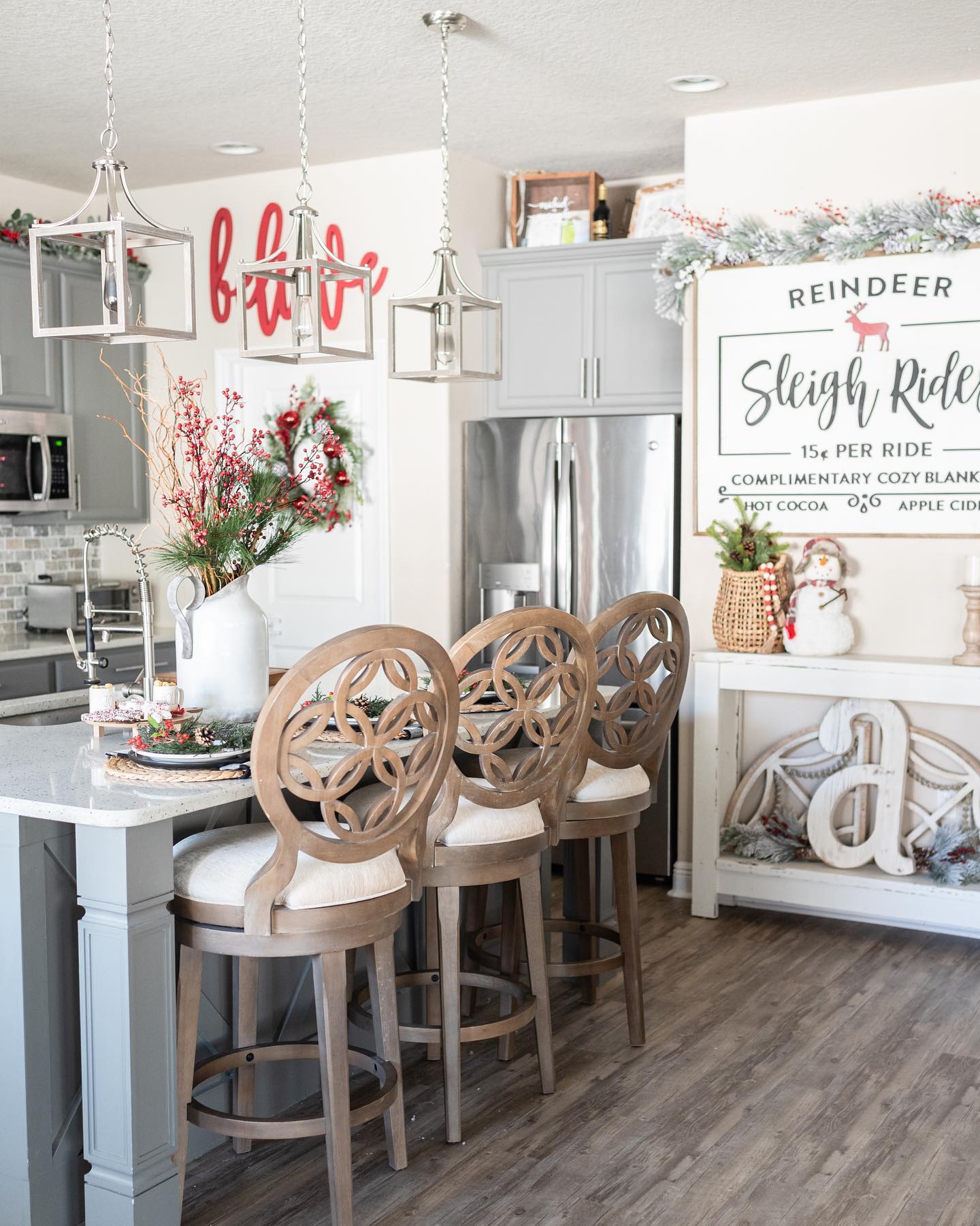 34 Christmas Kitchen Decor Ideas to Transform Your Space into a Festive ...