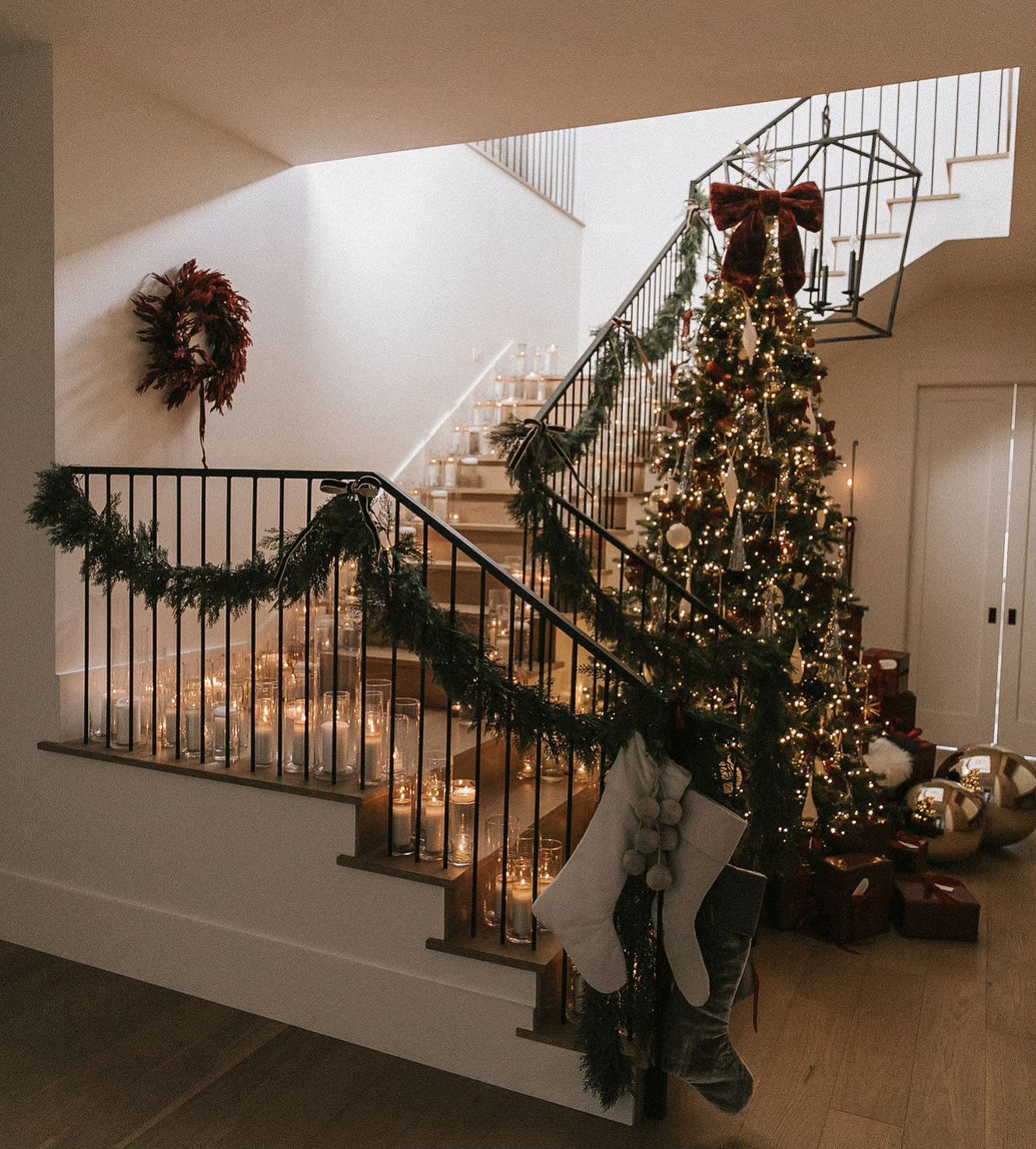 23 Christmas Decor Trends 2025: Cozy, Modern, and Timeless Styles for a ...