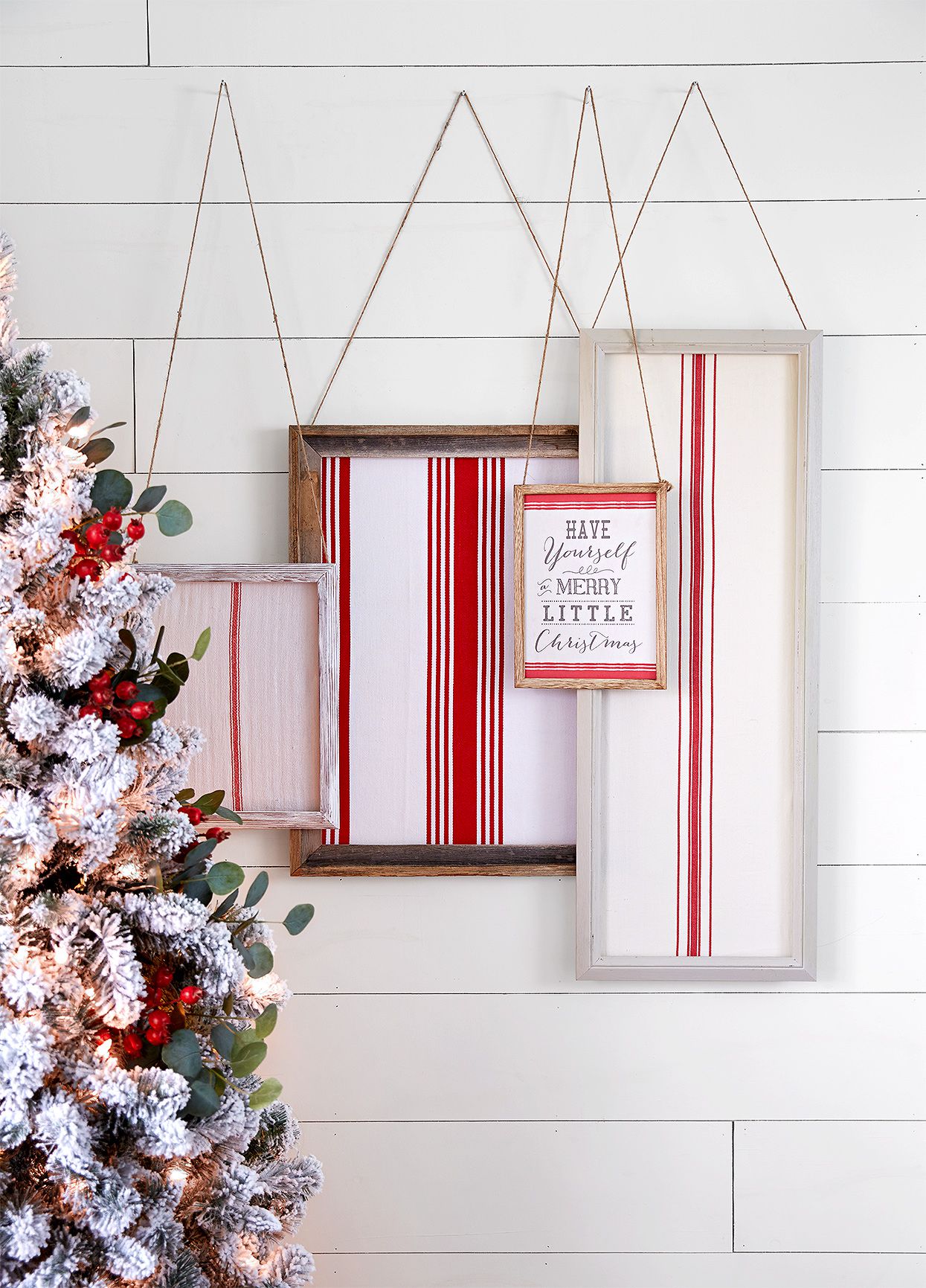 28 Christmas Wall Decor Ideas That Will Transform Your Home for the ...