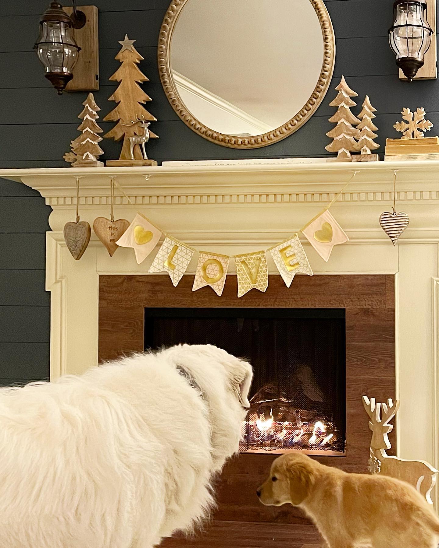 28 Winter Fireplace Decor Ideas to Create a Cozy, Festive, and Inviting ...