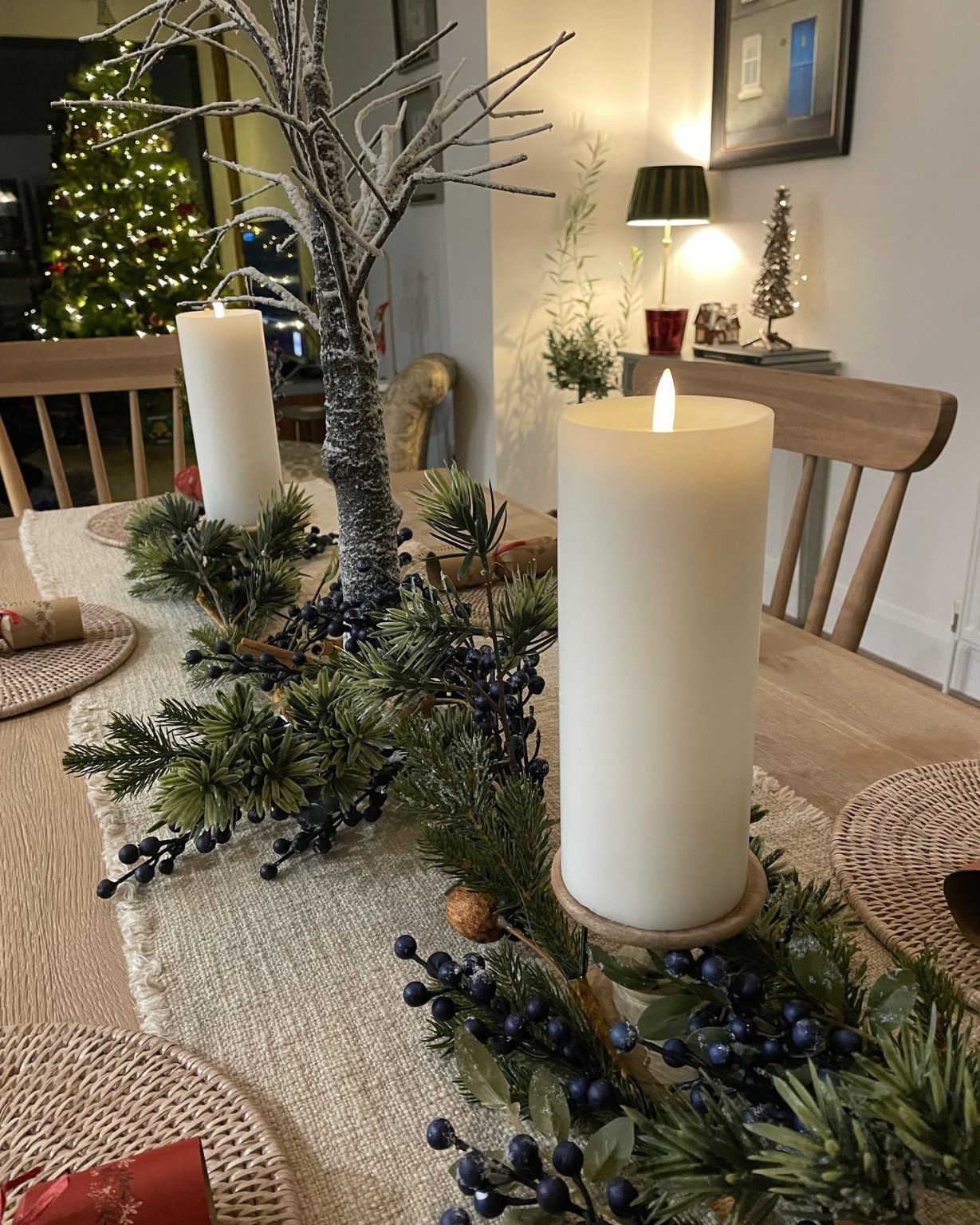 33 Christmas Table Decor Ideas for 2025: Elegant, Festive, and DIY ...
