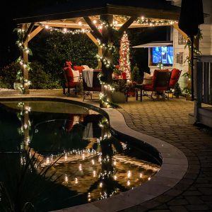 36 Outdoor Christmas Decorations That Will Transform Your Home Into a ...