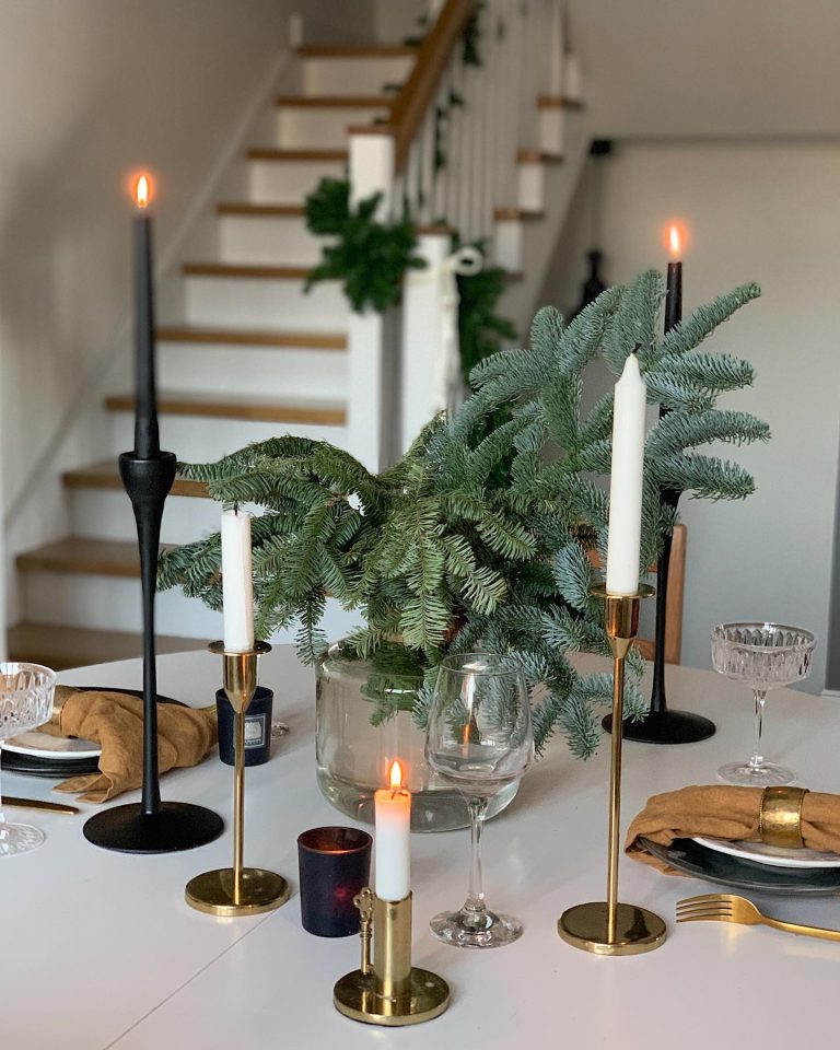 33 Christmas Table Decor Ideas for 2025: Elegant, Festive, and DIY ...