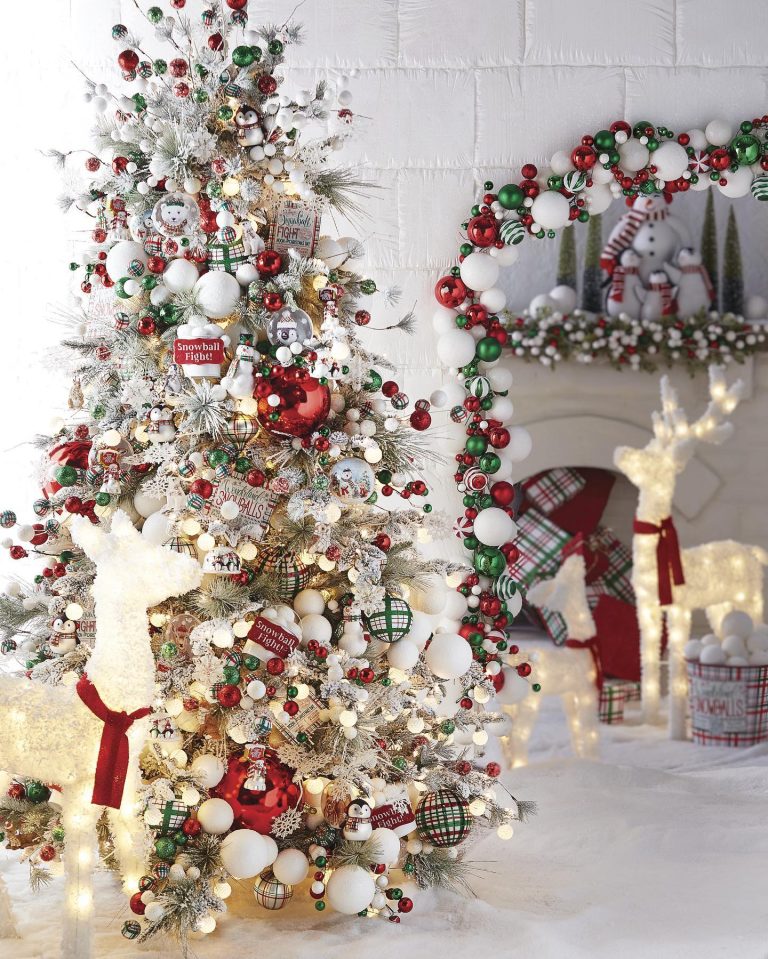 23 Christmas Decor Trends 2025: Cozy, Modern, and Timeless Styles for a ...