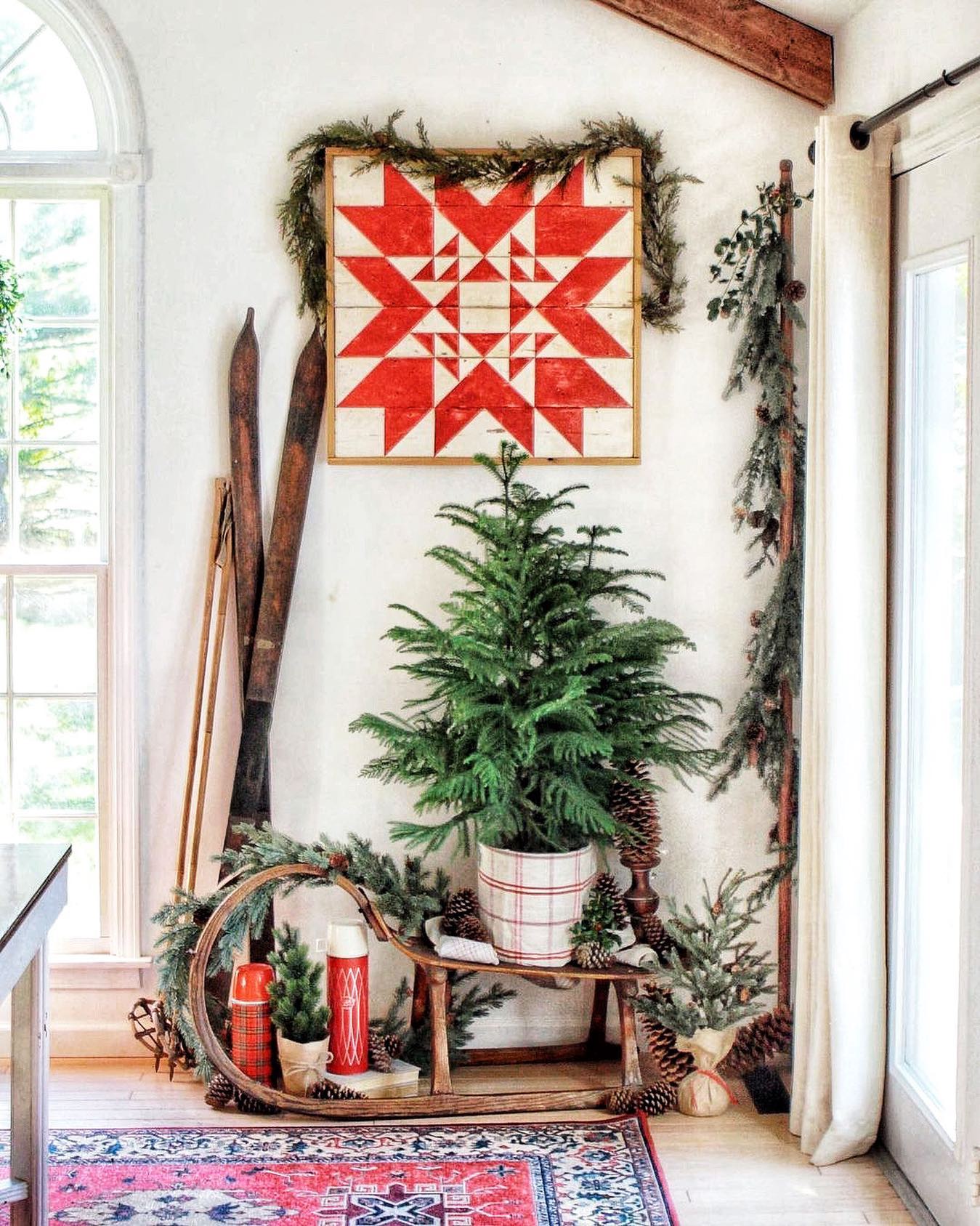 28 Christmas Wall Decor Ideas That Will Transform Your Home for the ...