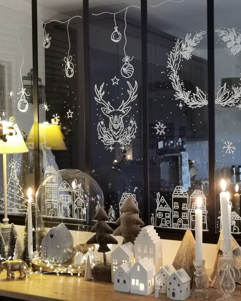 22 Christmas Window Decor Ideas to Make Your Home Shine This Holiday ...