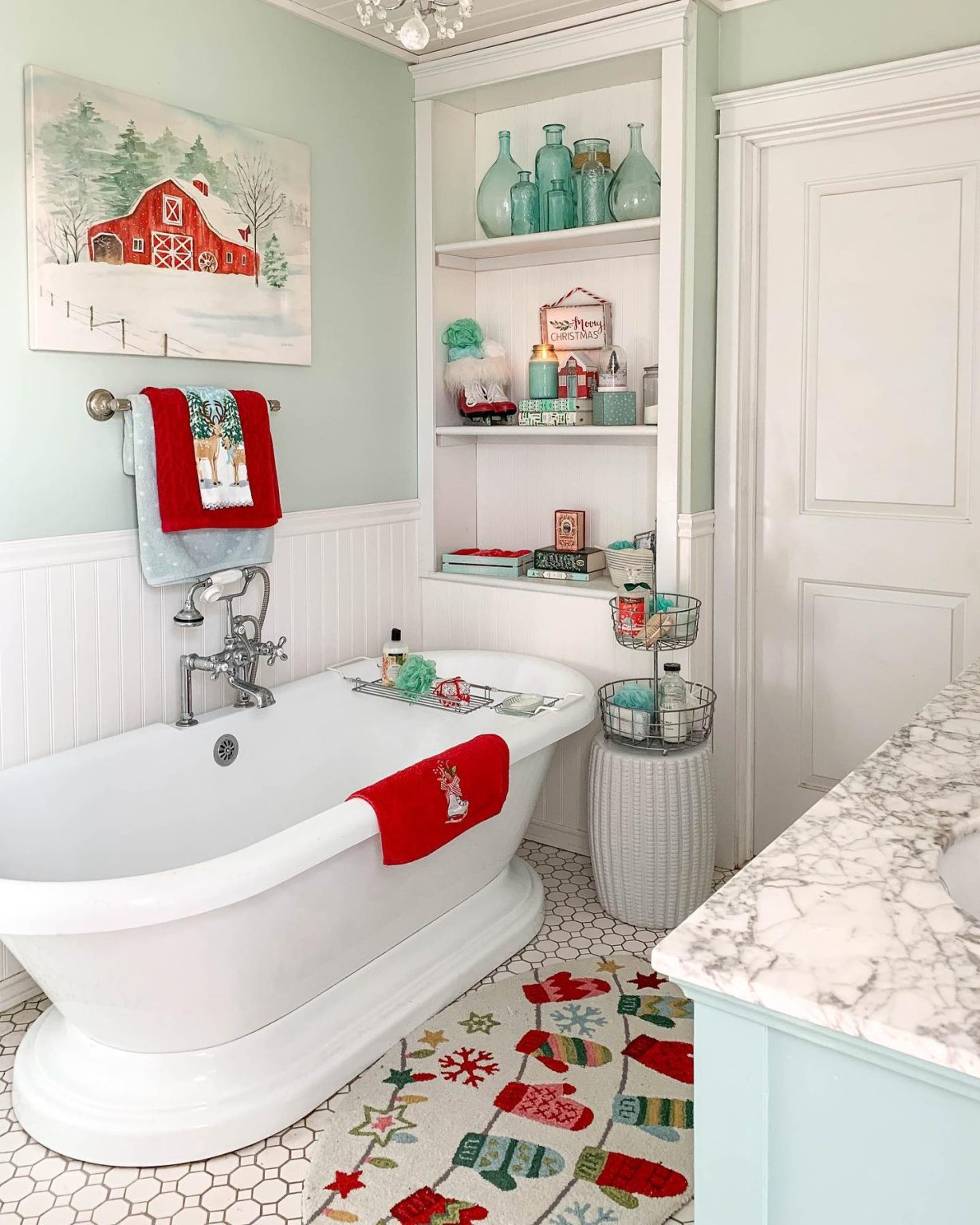 35 Christmas Bathroom Decor Ideas to Make Your Space Cozy and Festive ...