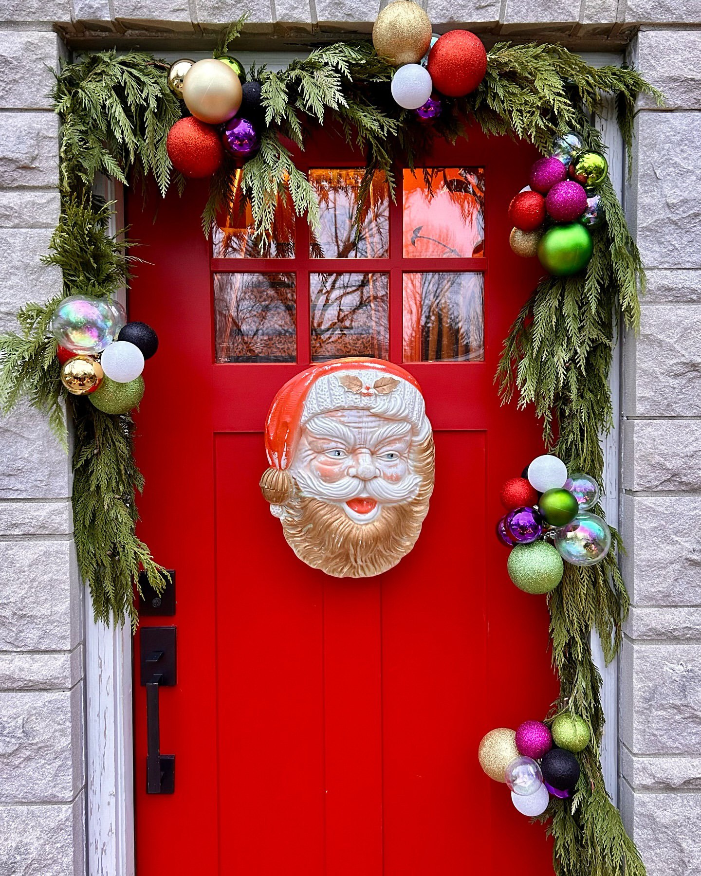 37 Christmas Door Decorations That Will Make Your Home the Most Festive ...
