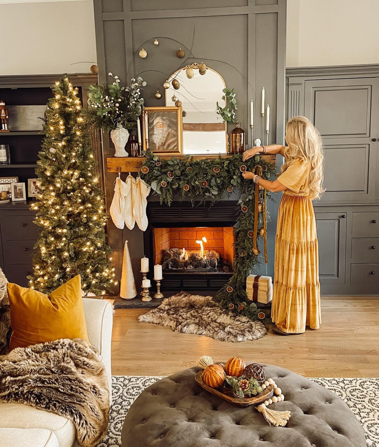 35 Christmas Mantel Decor Ideas to Create a Cozy and Festive Holiday ...