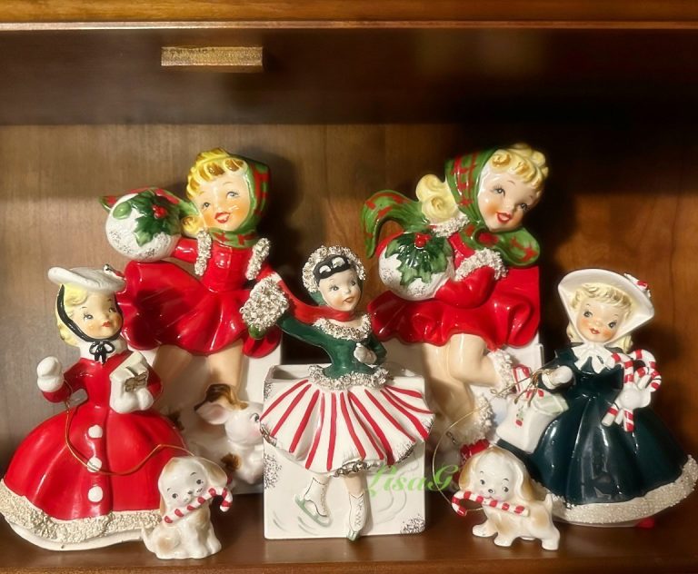 34 Vintage Christmas Decor Ideas to Add Nostalgic Charm to Your Holiday ...