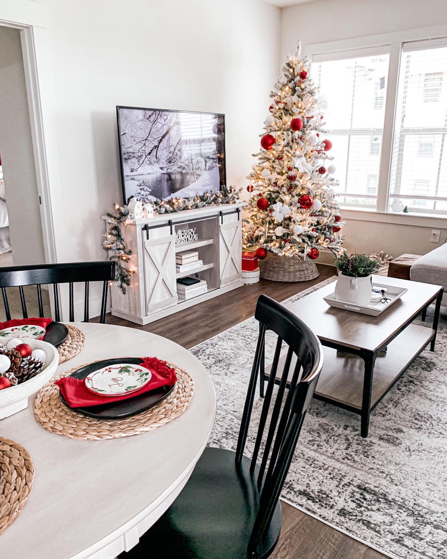 24 Stunning Red and White Christmas Decor Ideas to Transform Your Home ...
