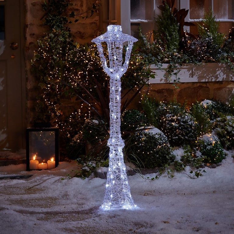 25 Christmas Outdoor Light Ideas to Create a Magical Atmosphere in Your ...