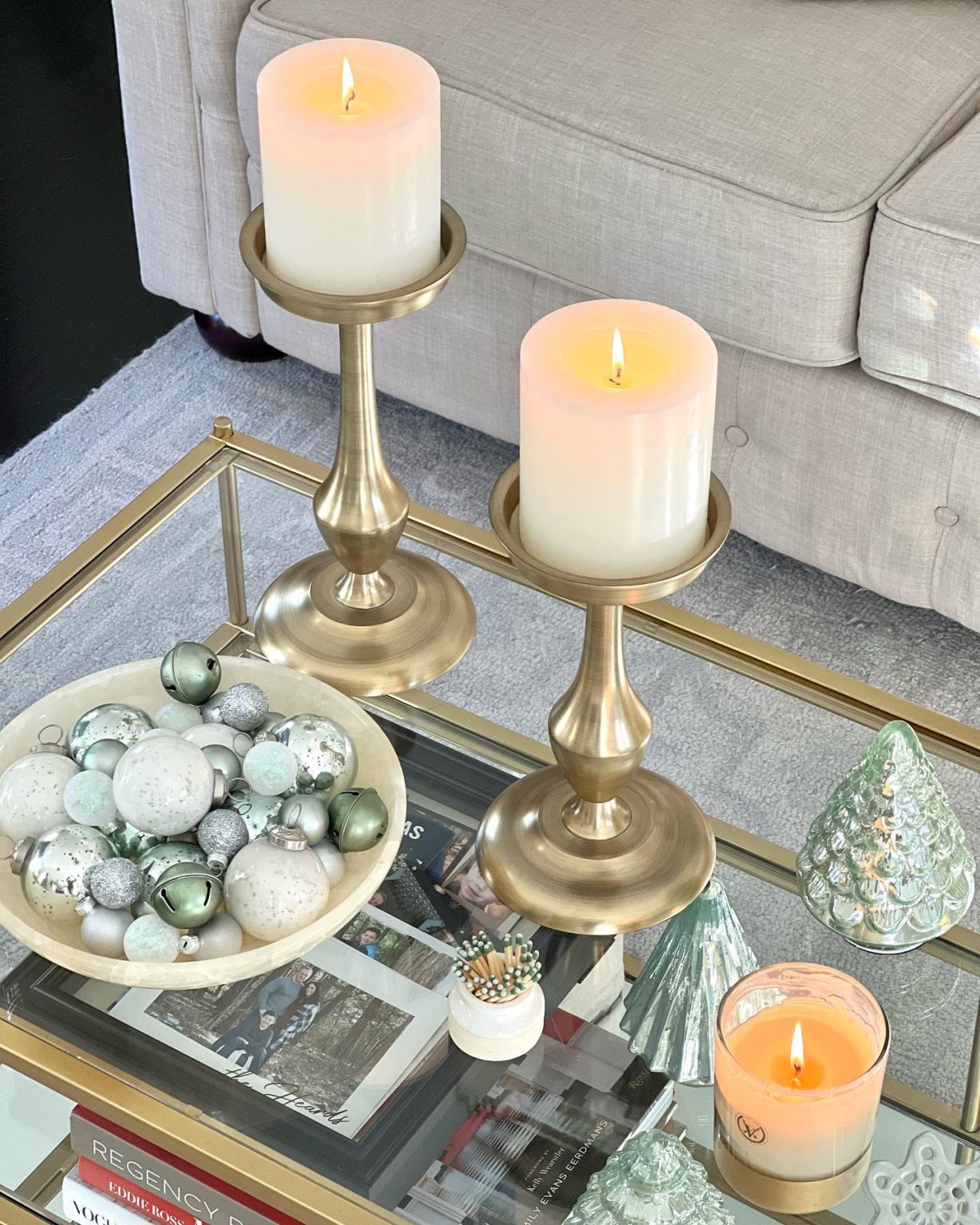 Transform Your Space: 24 Christmas Coffee Table Decor Ideas to Elevate ...