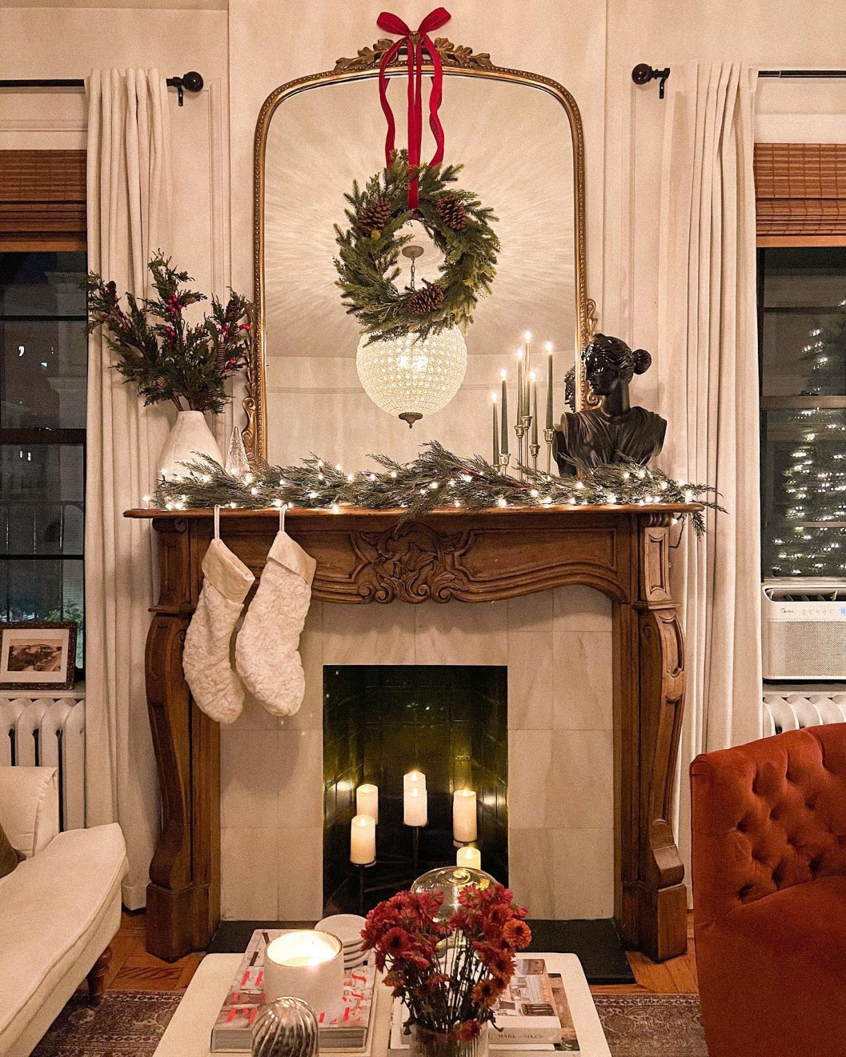 25 Apartment Christmas Decor Ideas for a Cozy and Stylish Holiday ...