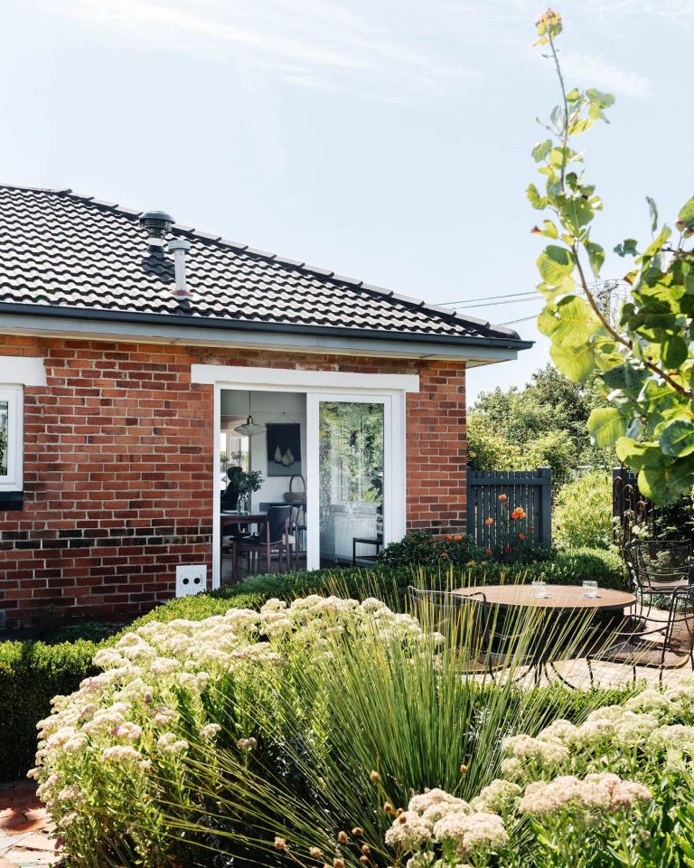 24 Stunning Red Brick House Exterior Ideas to Transform Your Home’s ...
