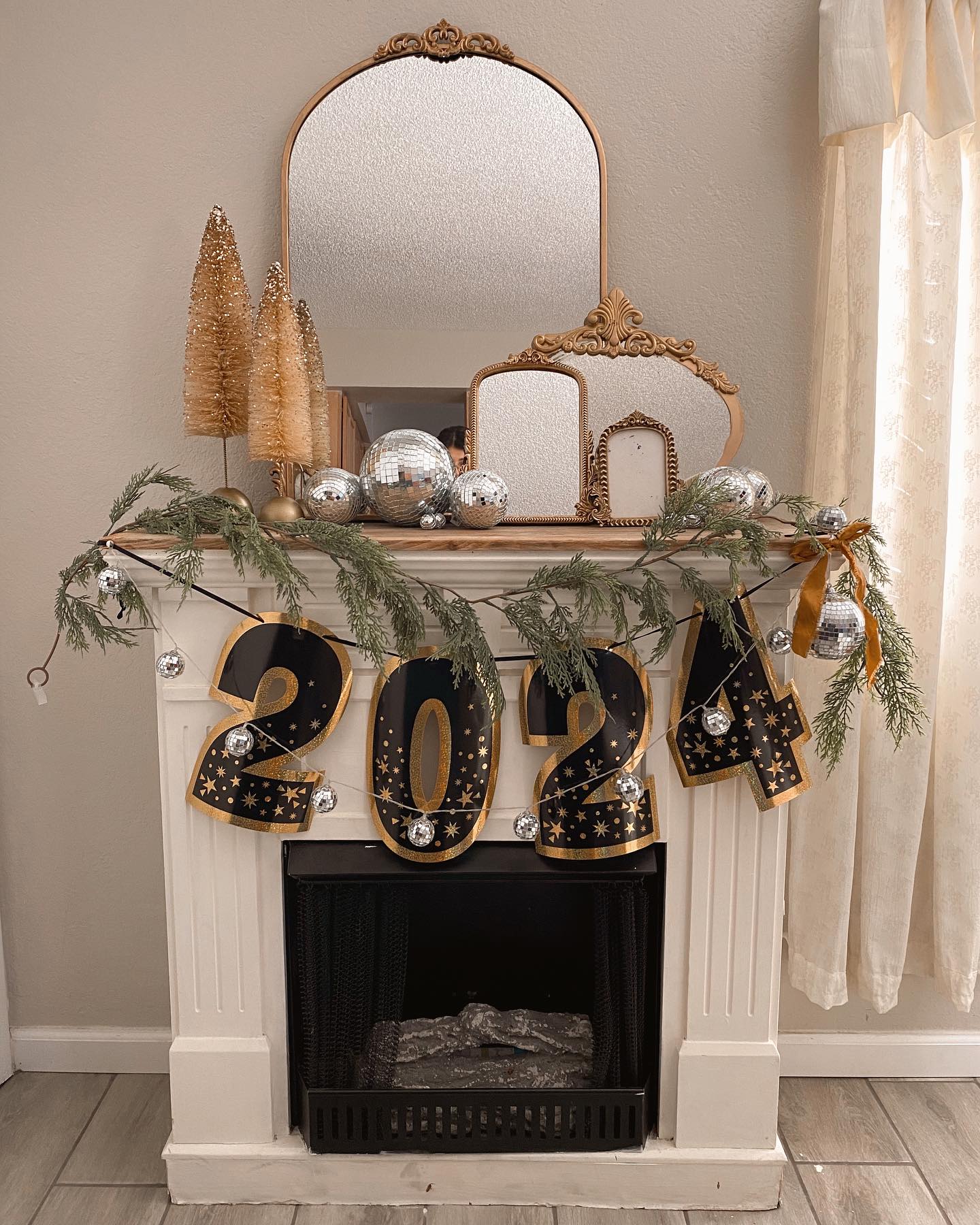 25 Last Minute New Year's Eve Decor Ideas for a Stylish Celebration ...