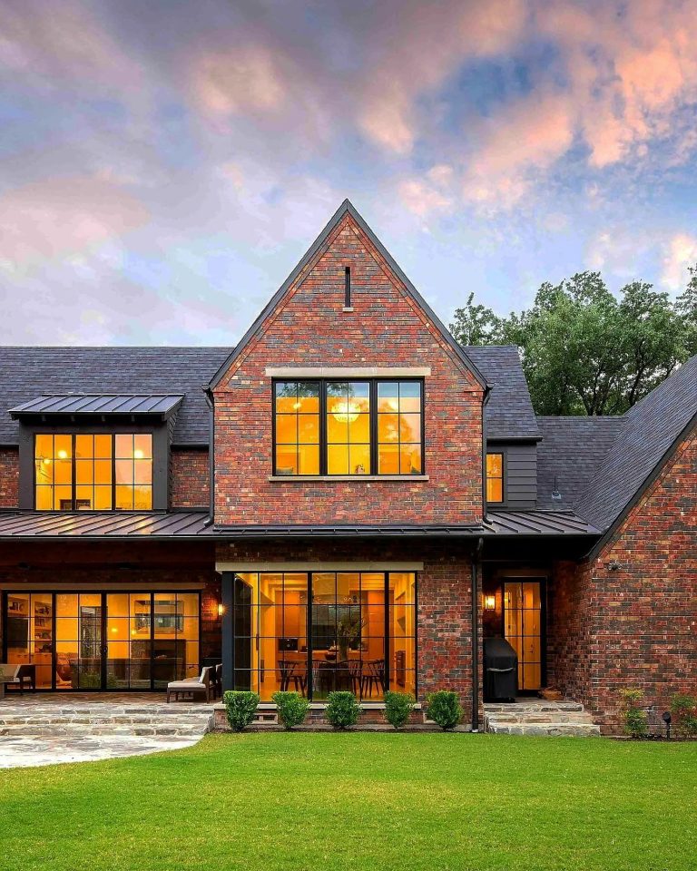 24 Stunning Red Brick House Exterior Ideas to Transform Your Home’s ...