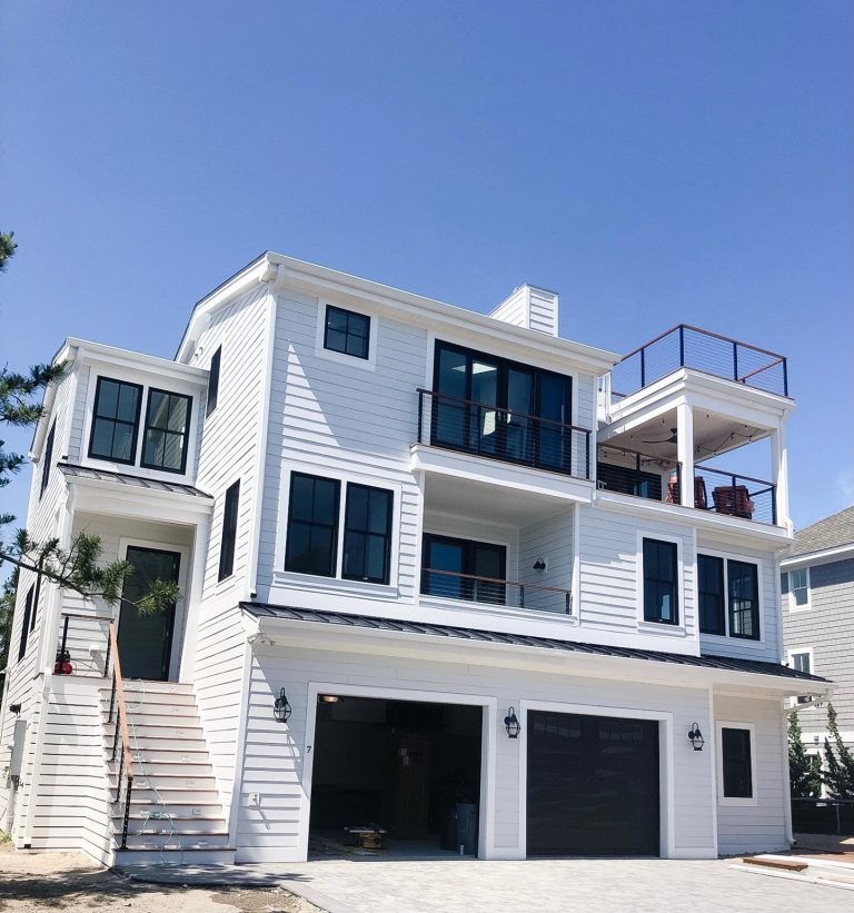 35 Beach House Exterior Ideas That Blend Modern Style with Coastal ...