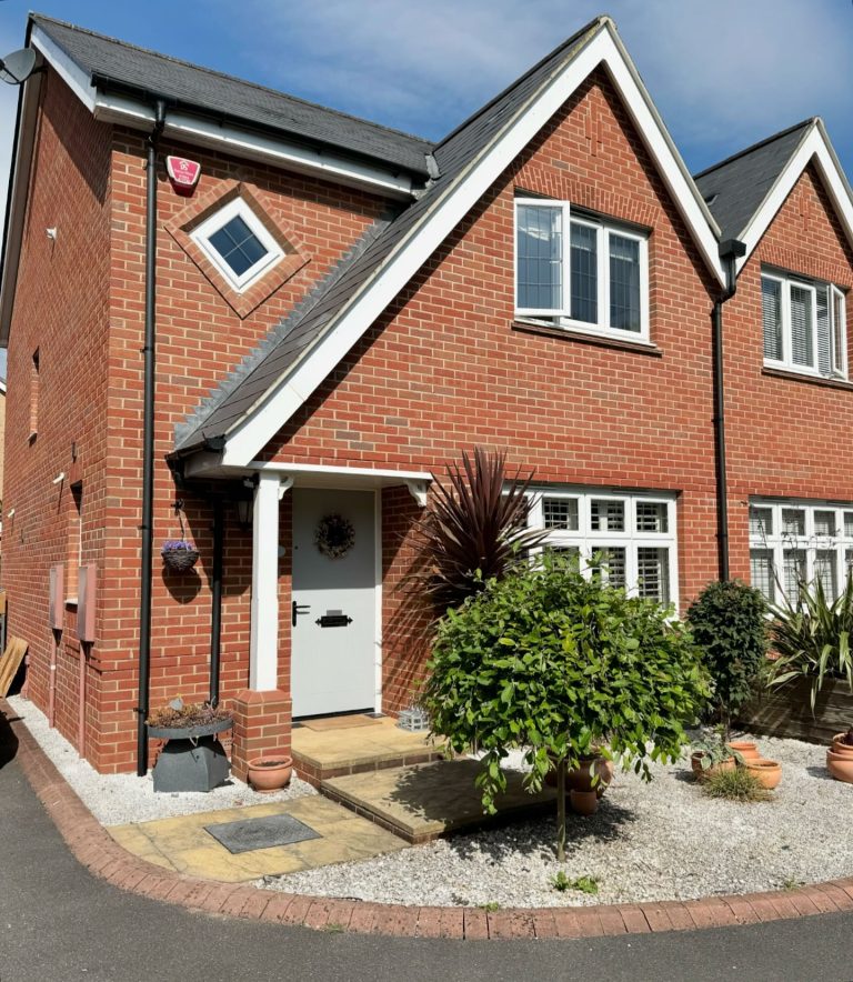 24 Stunning Red Brick House Exterior Ideas to Transform Your Home’s ...