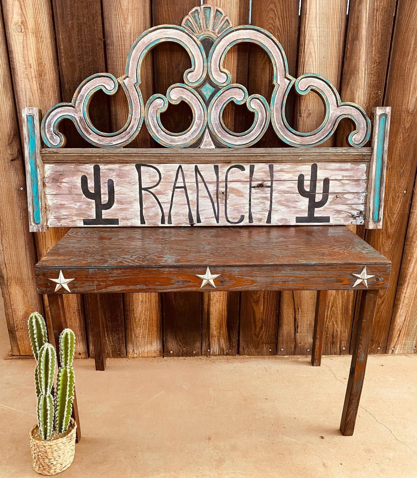 35 Ranch House Decor Ideas: Blend Rustic Charm, Western Flair, and ...