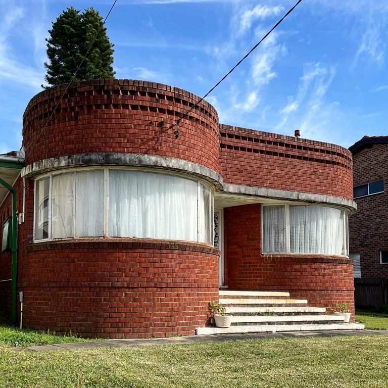 24 Stunning Red Brick House Exterior Ideas to Transform Your Home’s ...