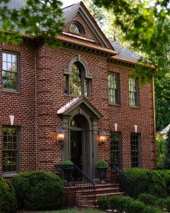 24 Stunning Red Brick House Exterior Ideas to Transform Your Home’s ...