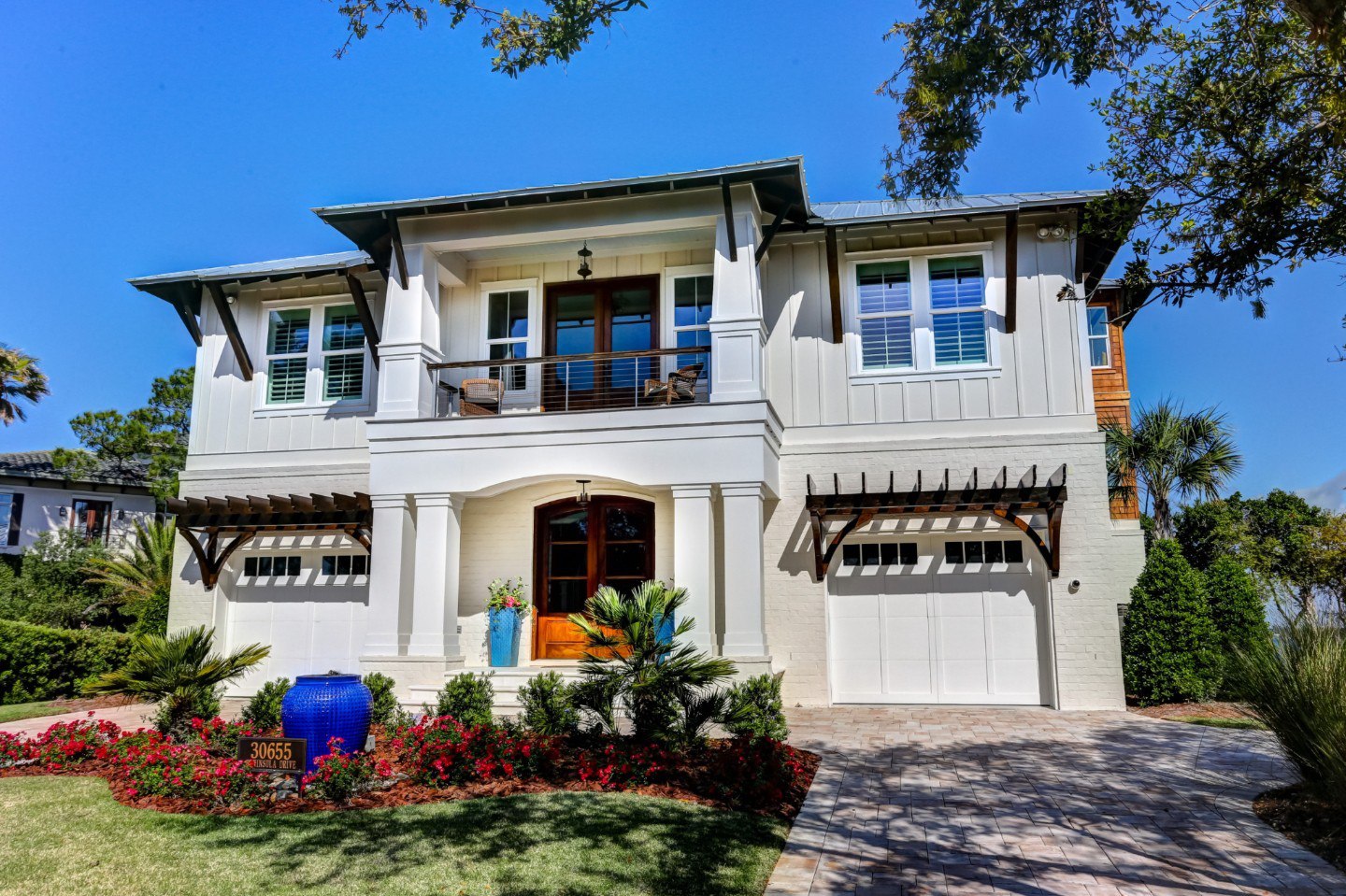 35 Beach House Exterior Ideas That Blend Modern Style with Coastal ...