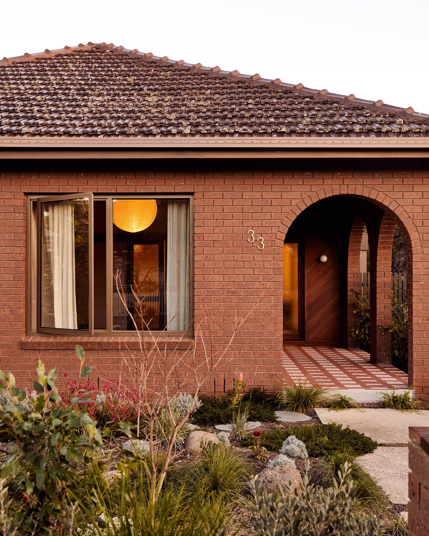 24 Stunning Red Brick House Exterior Ideas to Transform Your Home’s ...