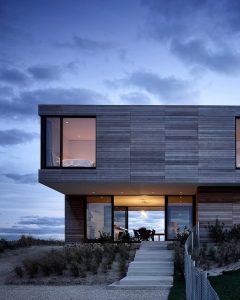 35 Beach House Exterior Ideas That Blend Modern Style with Coastal ...