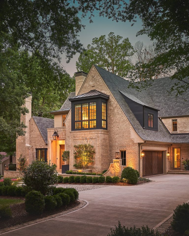 24 Stunning Red Brick House Exterior Ideas to Transform Your Home’s ...