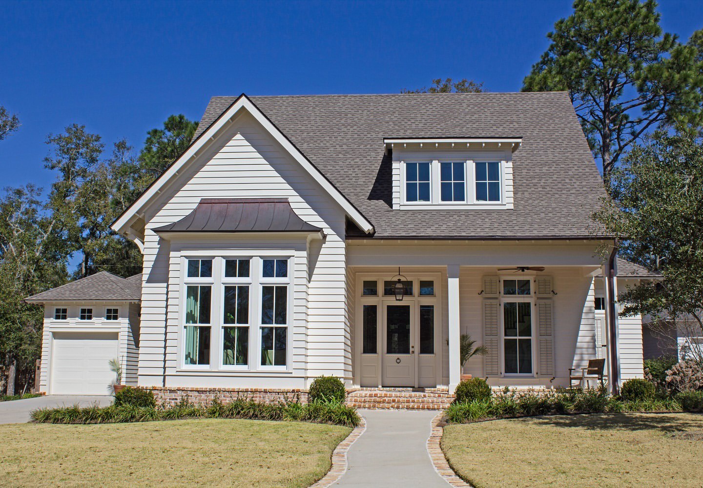 25 Cottage House Exterior Ideas to Inspire Your Next Charming Home ...