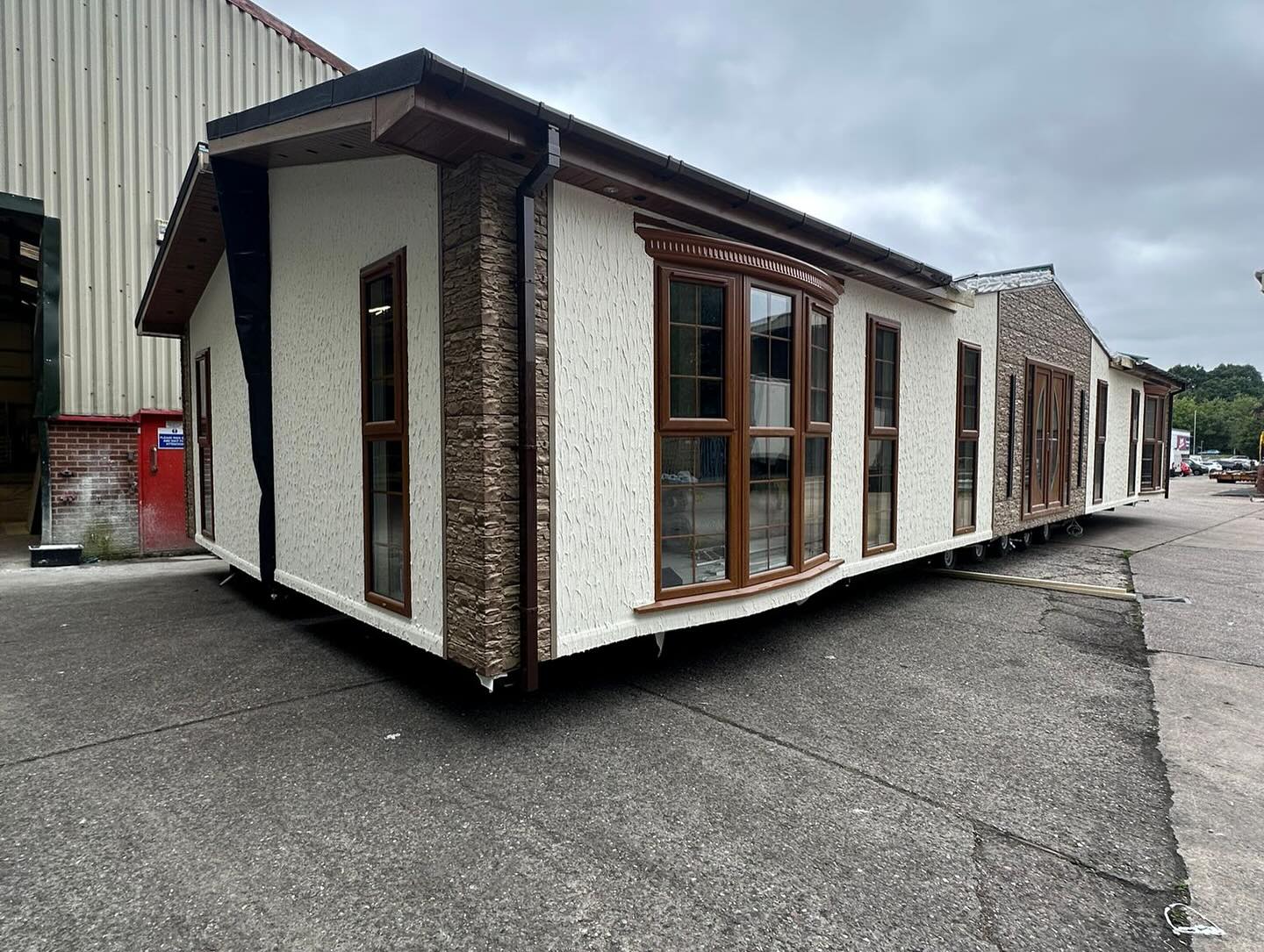 35 Stunning Mobile Home Exteriors to Boost Your Curb Appeal and Style ...